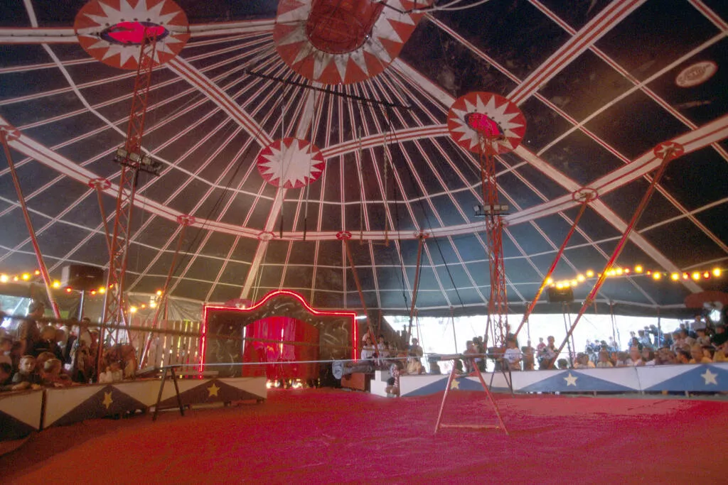 Circo Bello! Ein Zirkus, ein Traum ... Montchavin - Les Coches ...